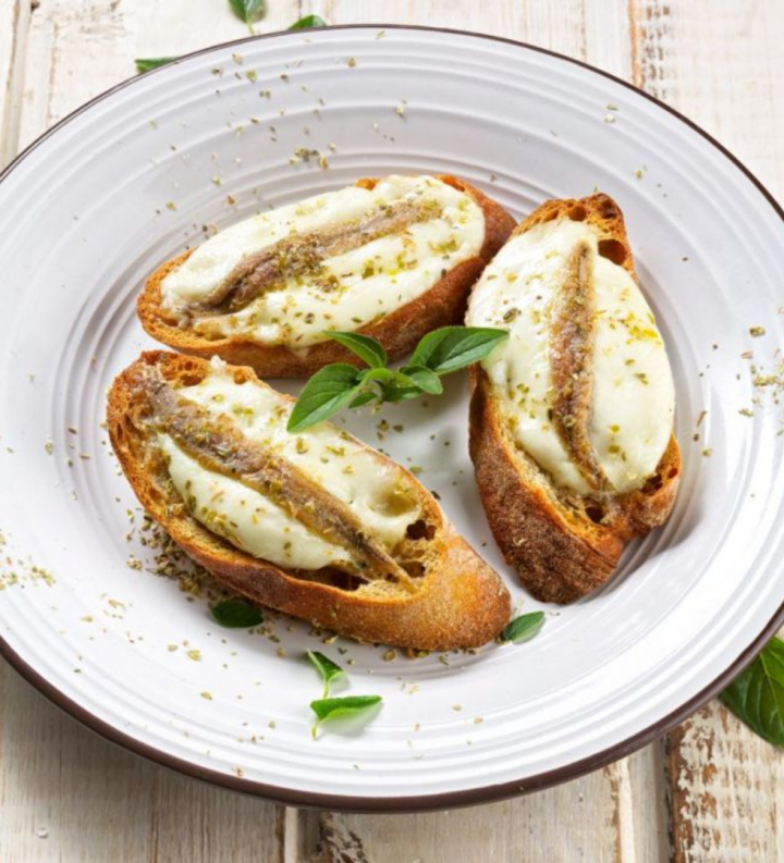 BRUSCHETTA MOZZARELLA CU FILE DE ANCHOIS, 270 g - Ciak